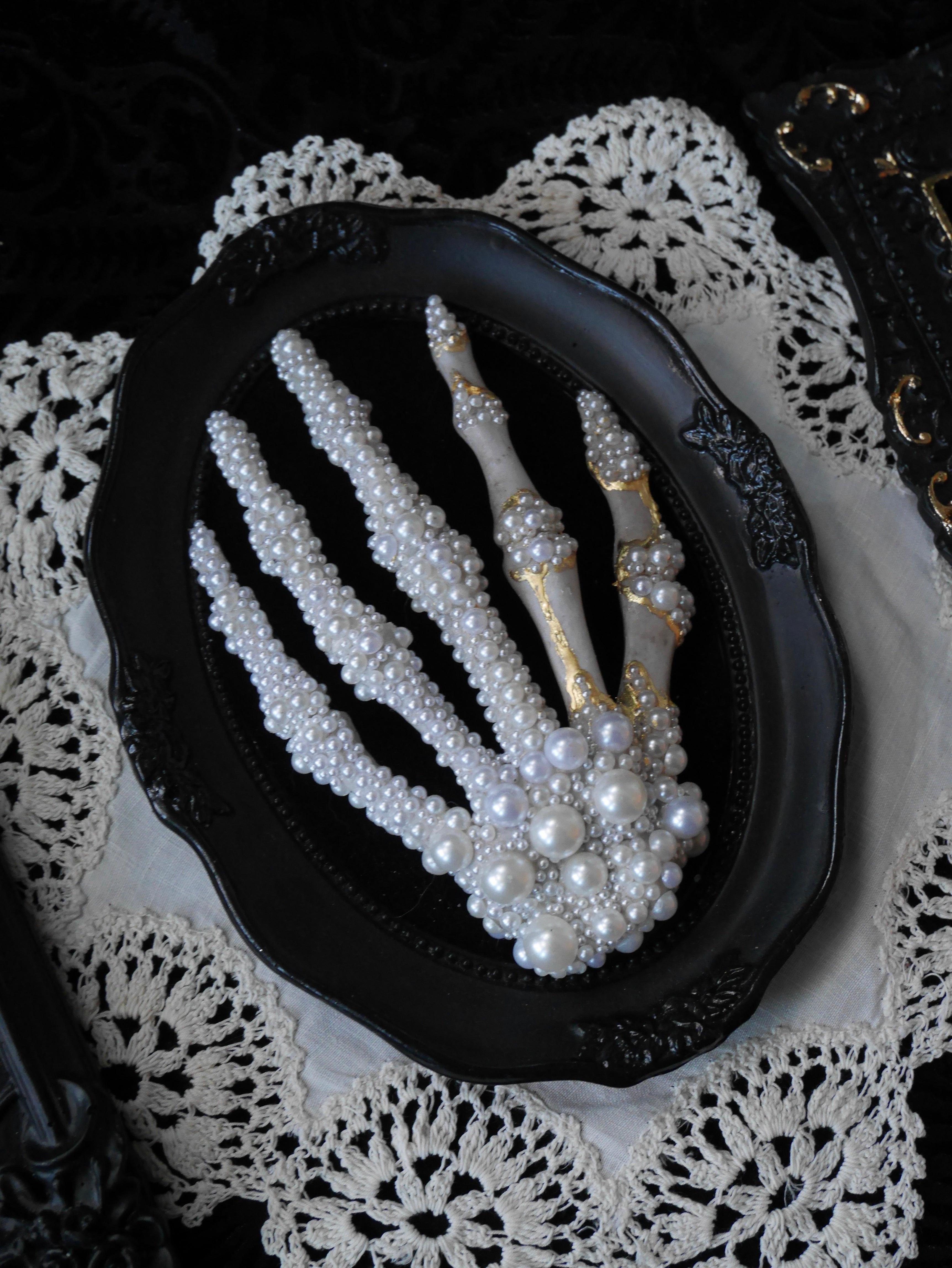 Pearl – Skeleton Hand Wall Sculpture – Anatomy Collection – A Familiar ...